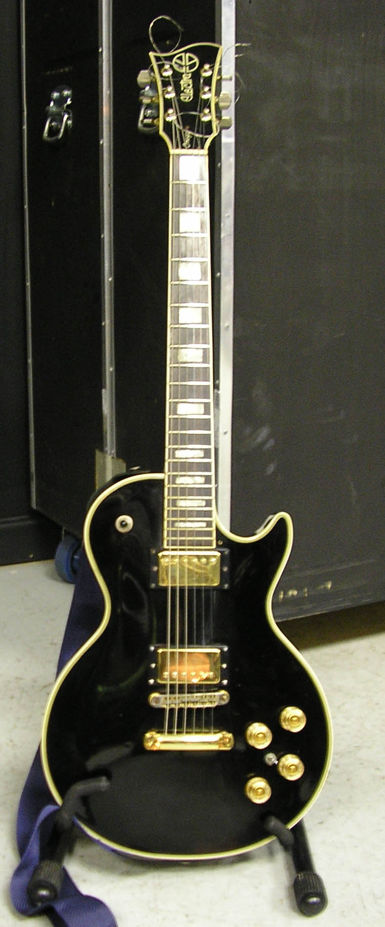 Late 70's Electra Omega X210 Les Paul.